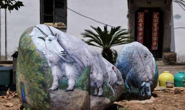 'Stone zoo' Becomes Famous In China - hiredchina.com